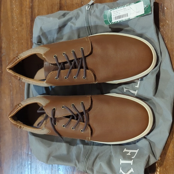 Rye | Shoes | Rye By Hawker Rye Thorelle Textured Sneakers Size 3 ...